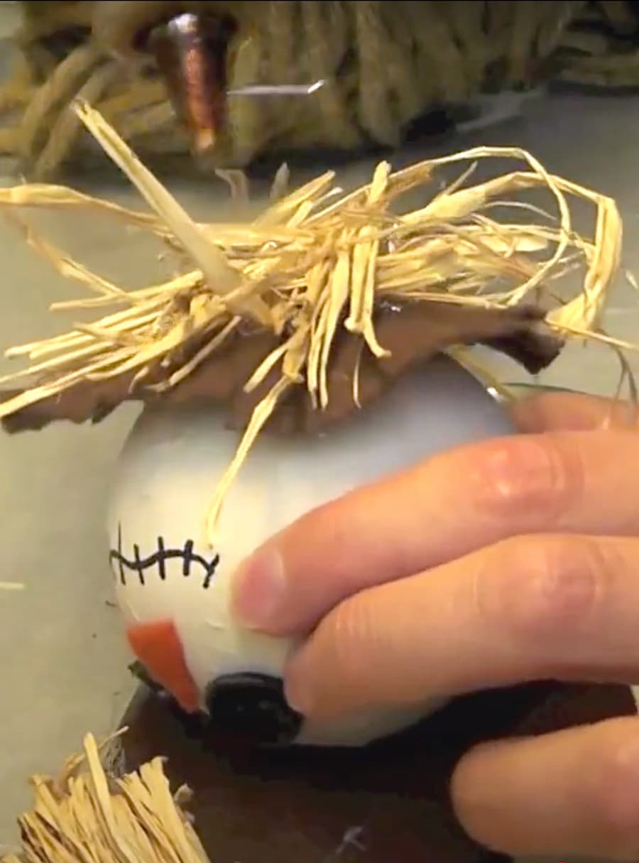 How to Make a Scarecrow: A Fun and Easy Scarecrow Craft - Craft Klatch