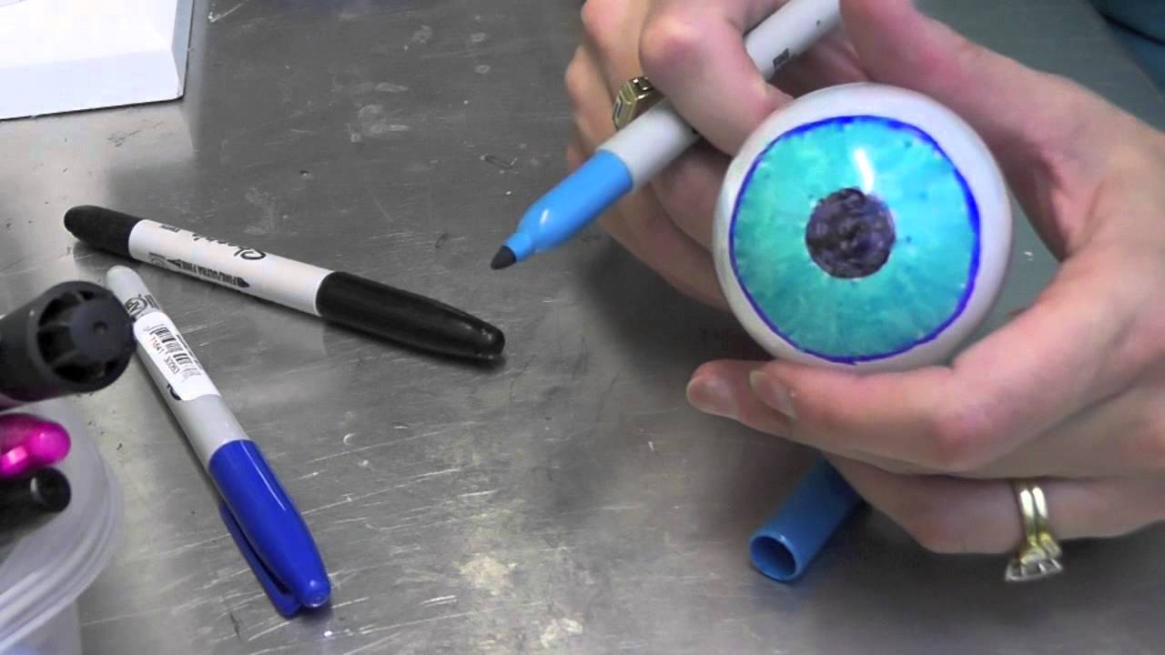 Lightbulb Eyeball Craft - Craft Klatch