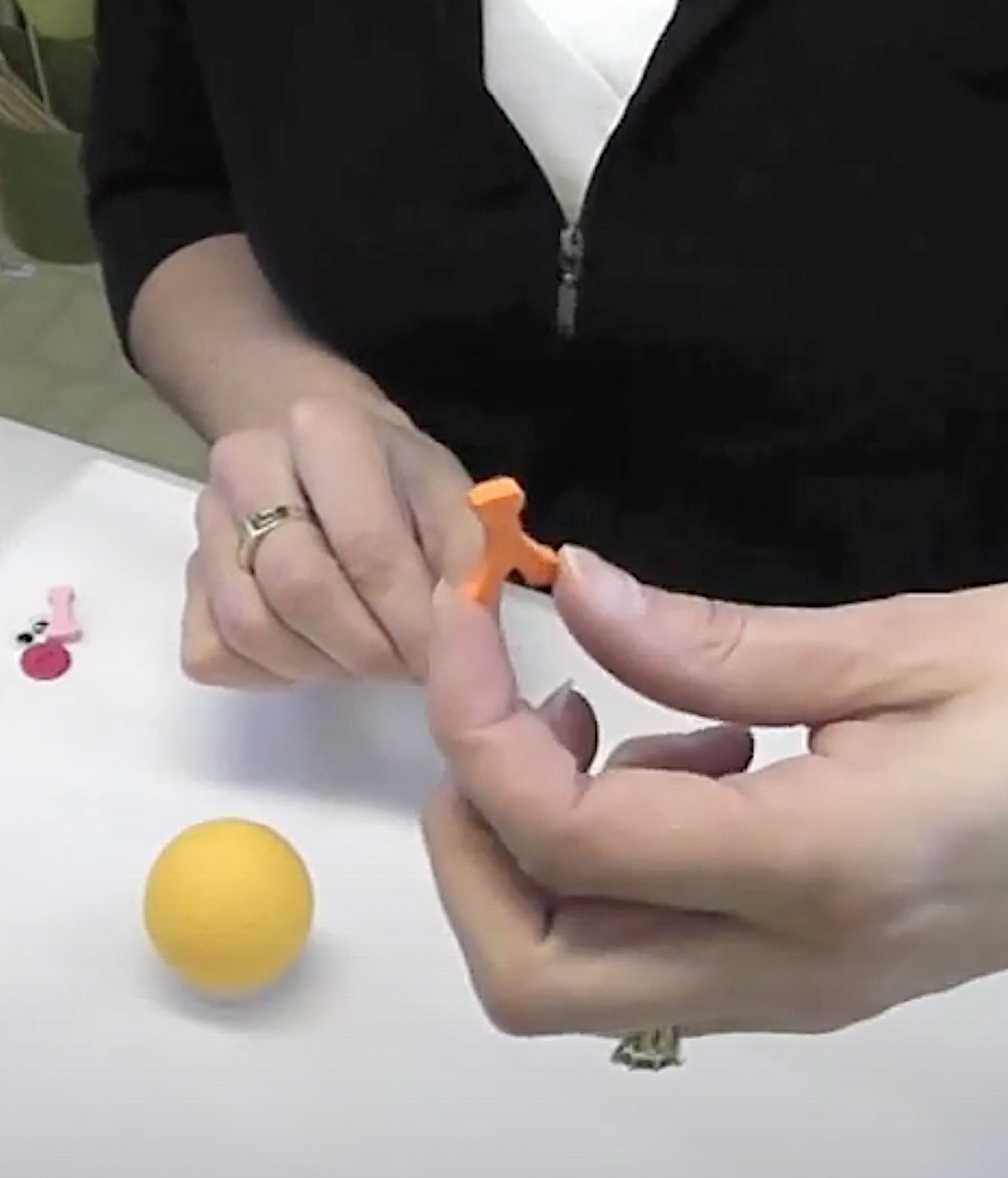 Cute Farmyard Animals Pig & Chick Recycling Golf Ball Craft - Craft Klatch