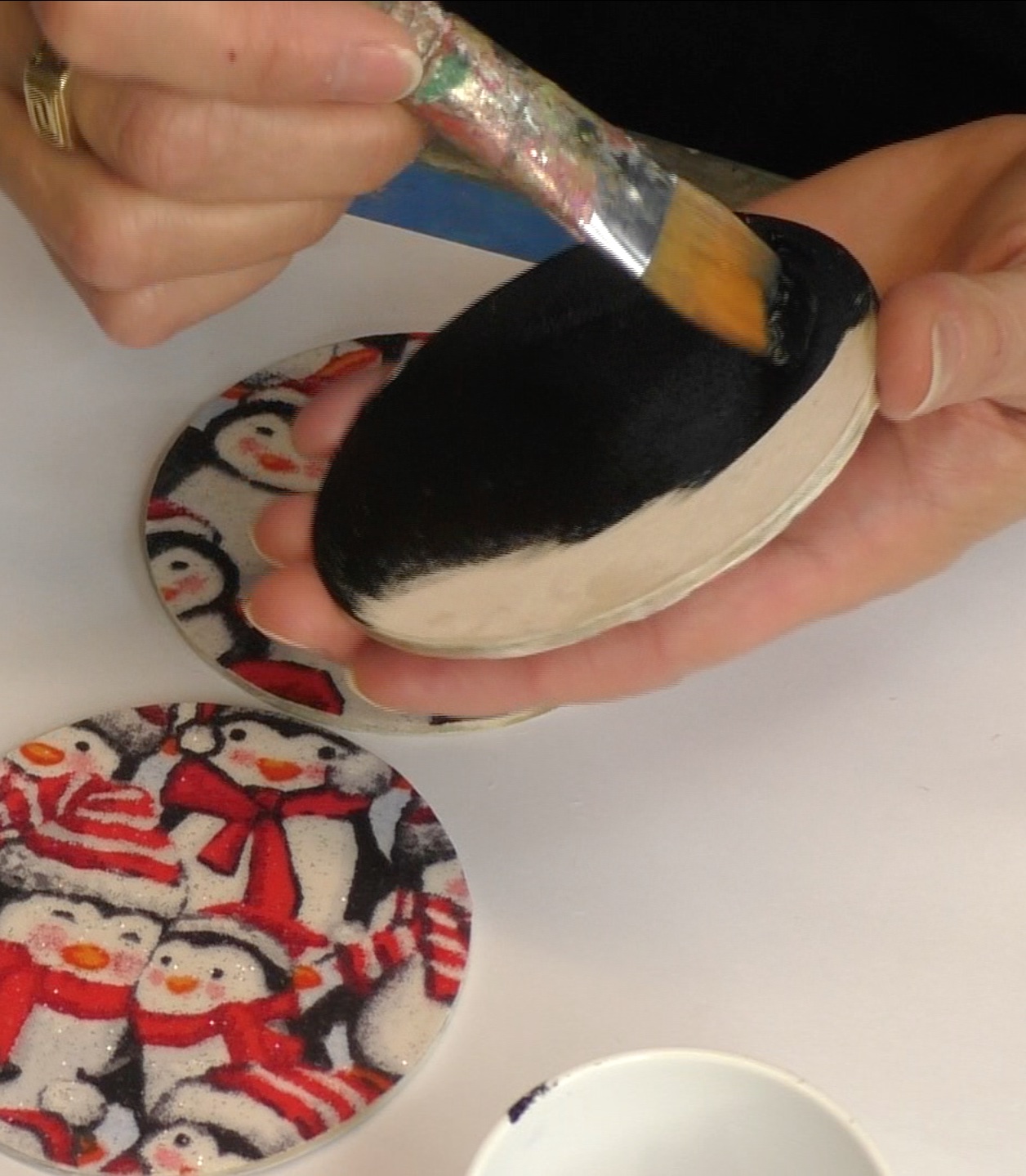 How to Make a Christmas Penguin Craft [Video] - Craft Klatch