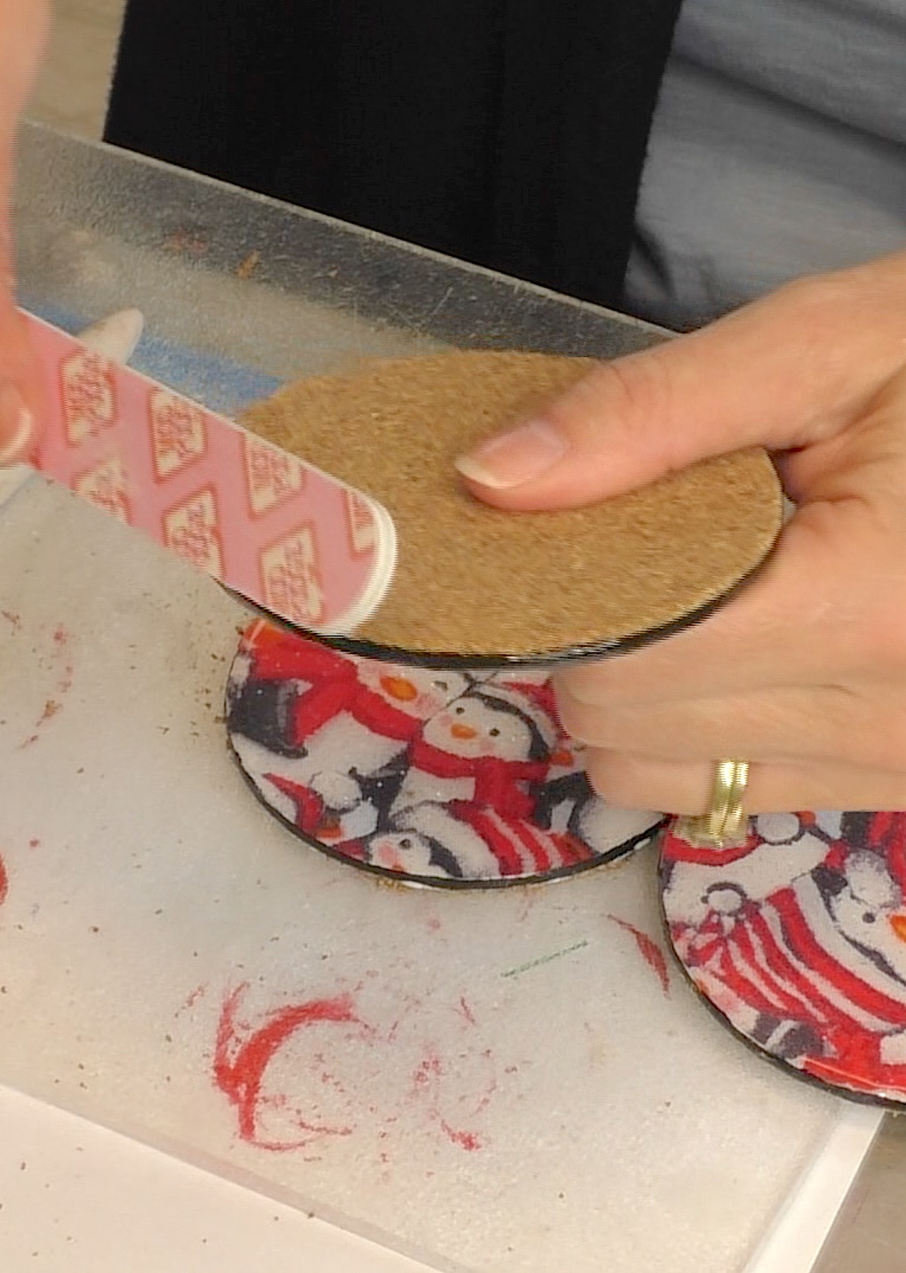 How to Make a Christmas Penguin Craft [Video] - Craft Klatch