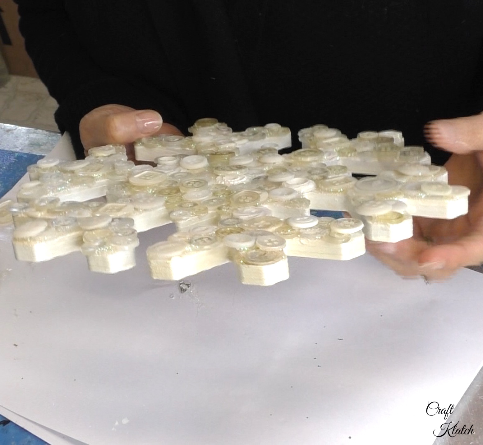 How To Make A Button Snowflake Holiday Decoration - Craft Klatch