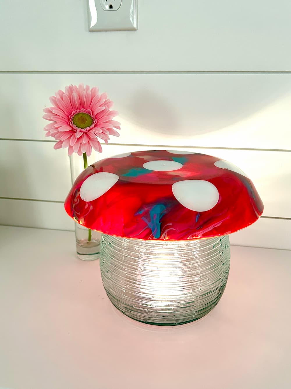 Best Mushroom Decor: Crafting a Mushroom Light 3 Easy Steps