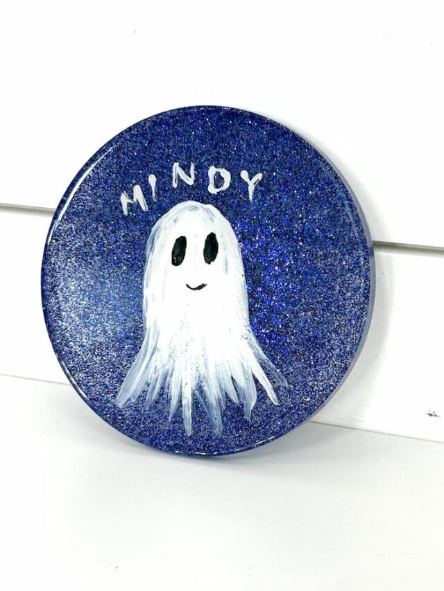 How to Paint a Ghost on a Resin Coaster | Halloween DIY Craft - Craft ...