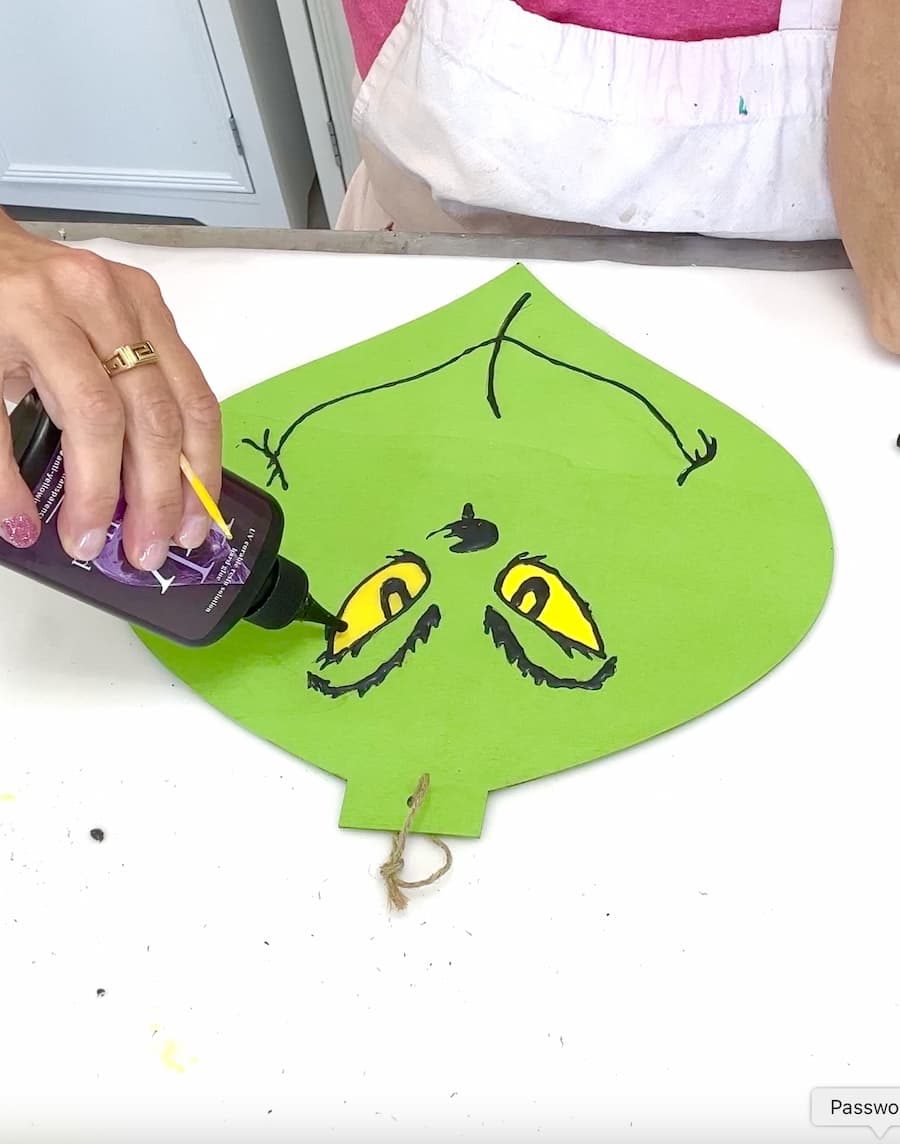 How to Make the Grinch: A Dollar Tree Craft Ornament Makeover - Craft ...