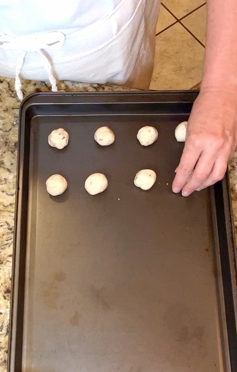 Snowball Cookie Recipe: Buttery and Delicious - Craft Klatch