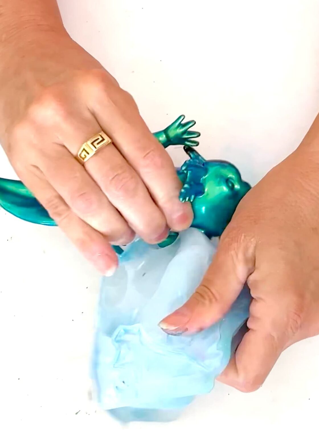 Easy and Cute Axolotl Pet Resin DIY [Video] - Craft Klatch