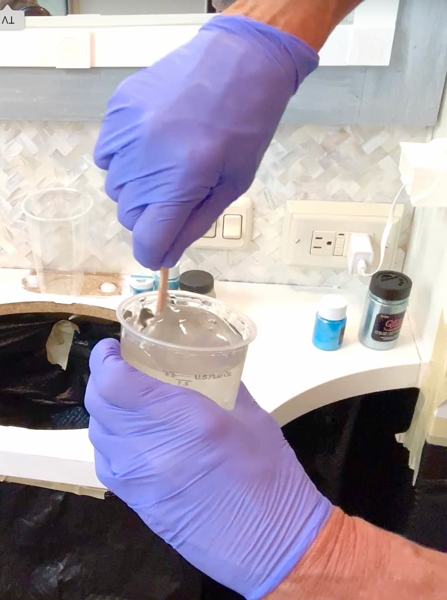 How to Use Epoxy Resin for Countertops...WOW! - Craft Klatch