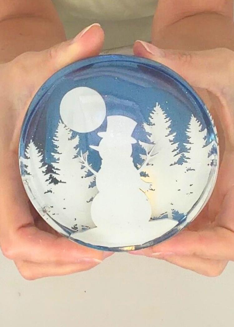Easy Resin Snowman Decor DIY - Craft Klatch